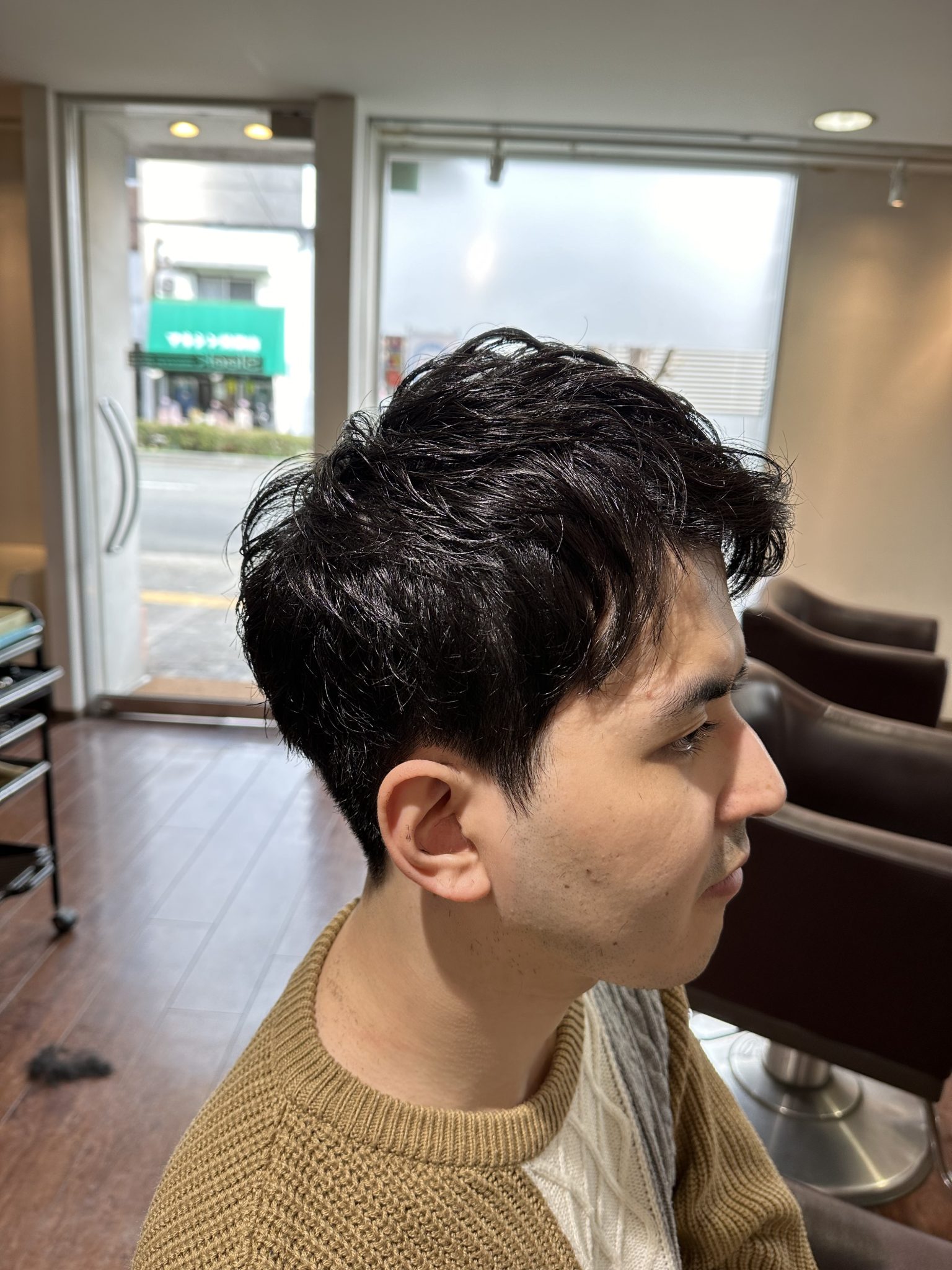 癖毛にチューニング | 大阪 美容室 JOYBOX（ジョイボックス）sleek（スリーク）